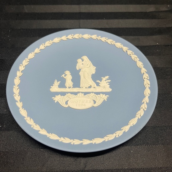 Wedgwood | Art | Wedgwood 974 Mothers Day Plate With Original Box ...